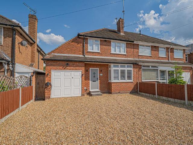 3 bedroom semi detached house for sale