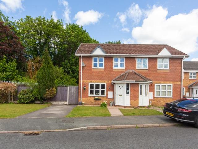 3 bedroom semi detached house for sale