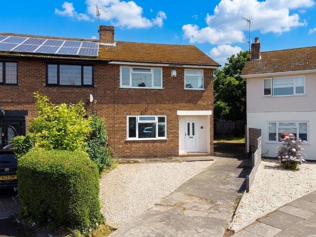 3 bedroom semi detached house for sale