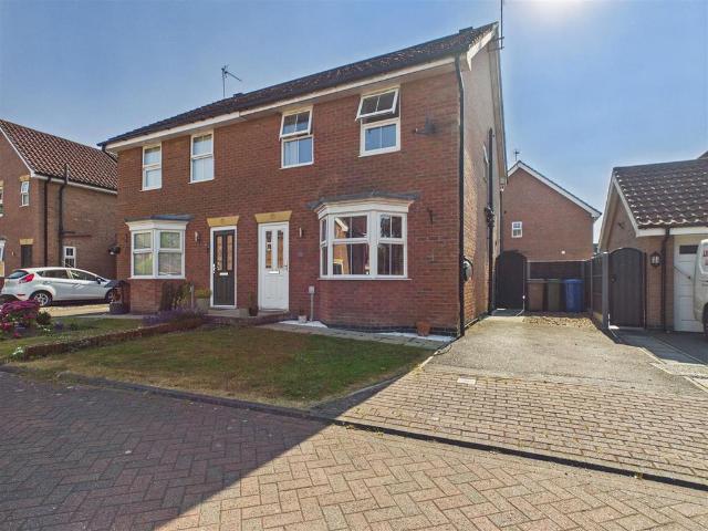3 bedroom semi detached house for sale