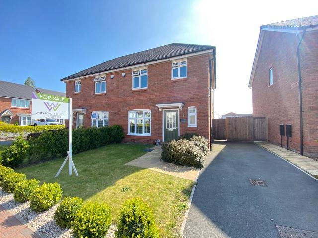 3 bedroom semi detached house for sale
