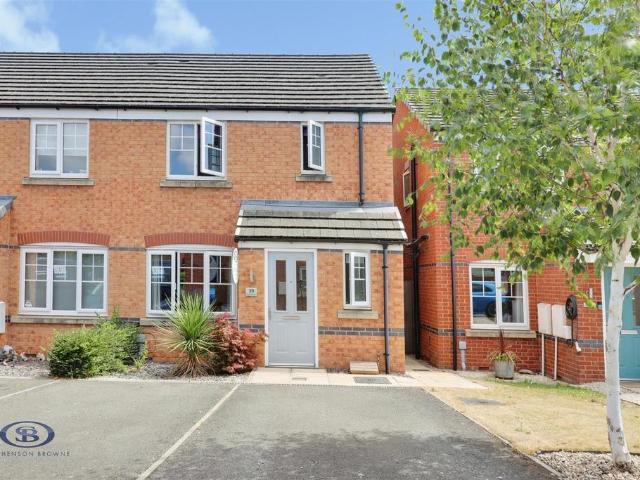 3 bedroom semi detached house for sale