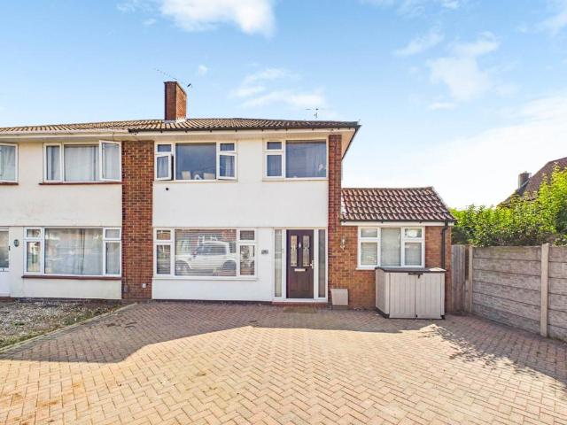 3 bedroom semi detached house for sale
