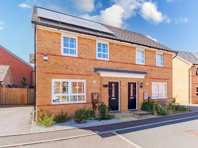 3 bedroom semi detached house for sale
