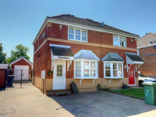 3 bedroom semi detached house for sale