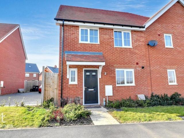 3 bedroom semi detached house for sale