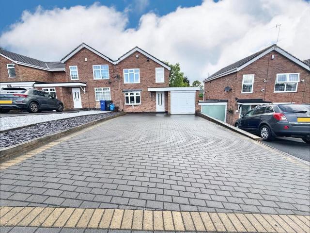 3 bedroom semi detached house for sale