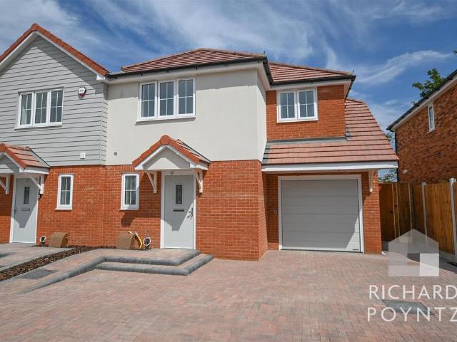 3 bedroom semi detached house for sale