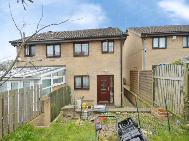 2 bedroom semi detached house for sale
