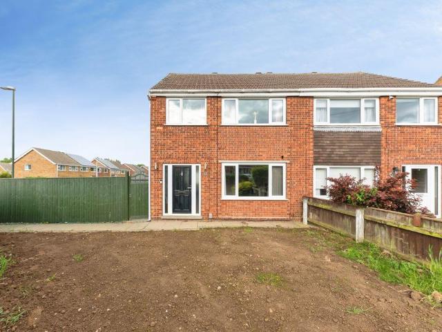 3 bedroom semi detached house for sale