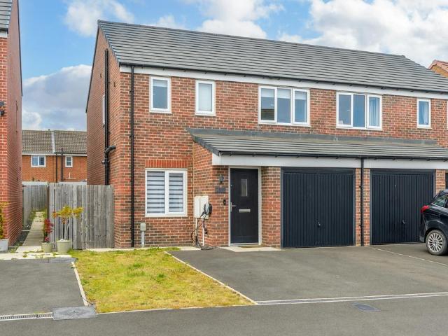 3 bedroom semi detached house for sale