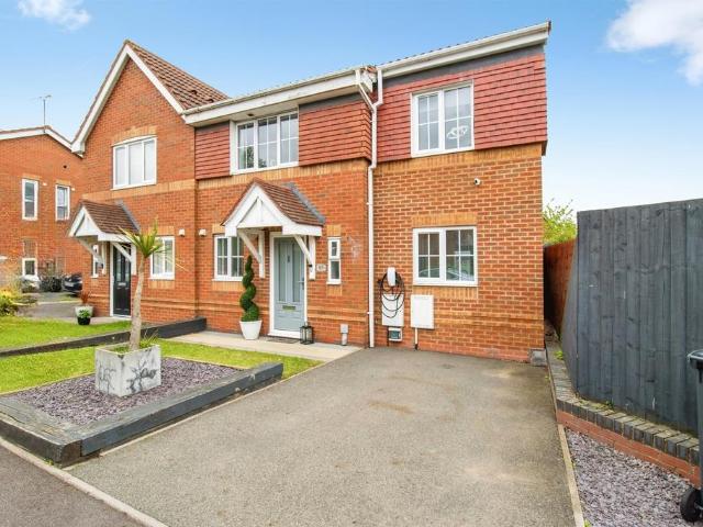 3 bedroom semi detached house for sale