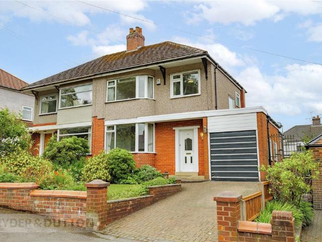 3 bedroom semi detached house for sale