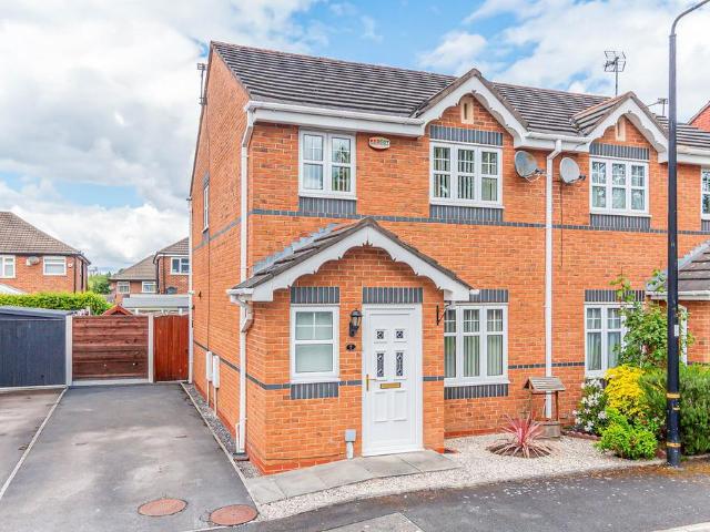3 bedroom semi detached house for sale