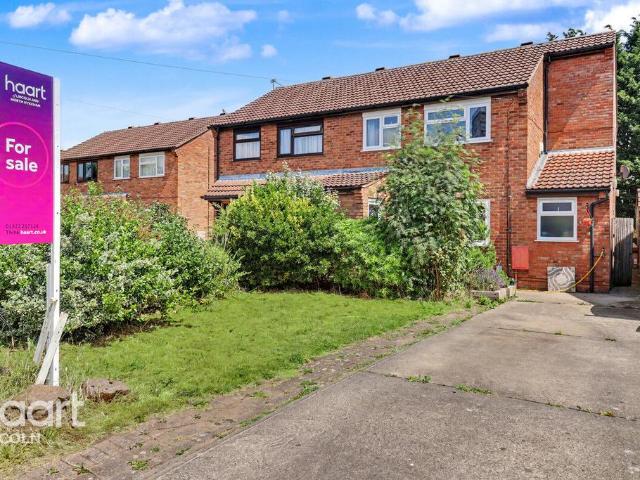 3 bedroom semi detached house for sale