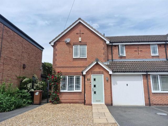 3 bedroom semi detached house for sale