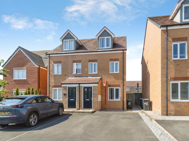 3 bedroom semi detached house for sale