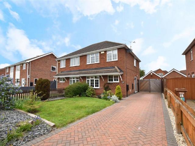 3 bedroom semi detached house for sale