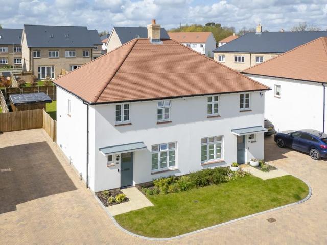 3 bedroom semi detached house for sale