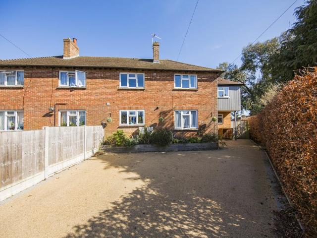 3 bedroom semi detached house for sale