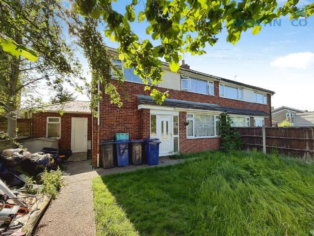 3 bedroom semi detached house for sale