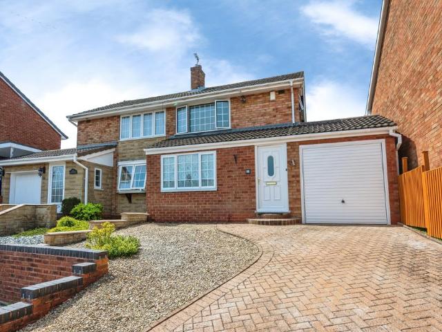 3 bedroom semi detached house for sale