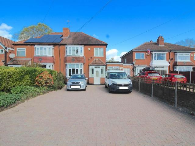 3 bedroom semi detached house for sale
