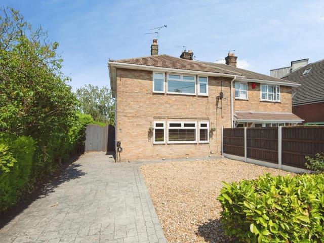 3 bedroom semi detached house for sale
