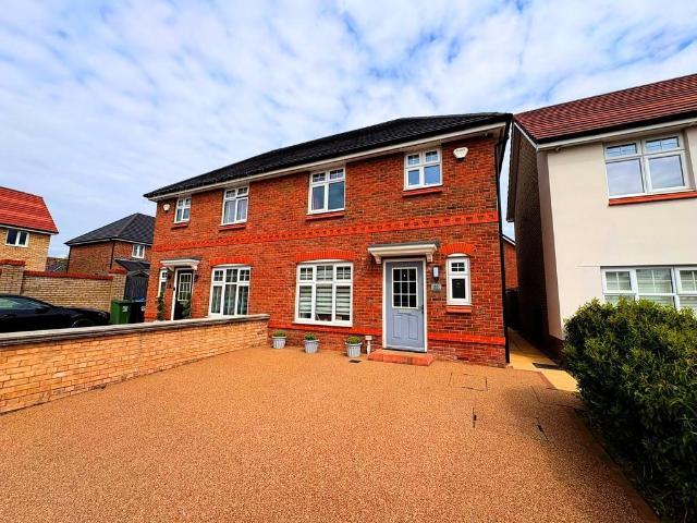 3 bedroom semi detached house for sale