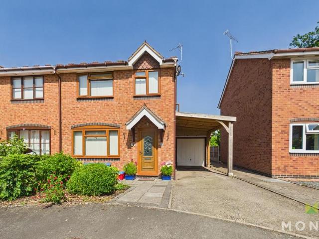 3 bedroom semi detached house for sale