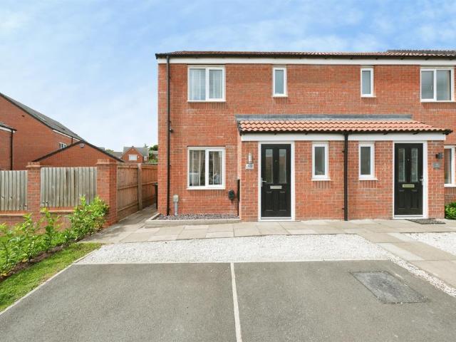 3 bedroom semi detached house for sale