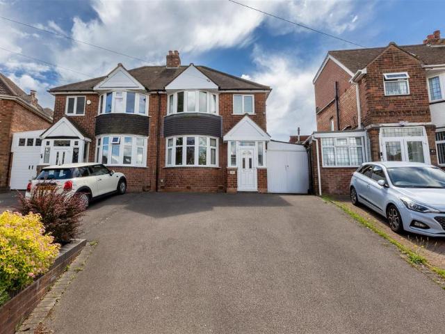 3 bedroom semi detached house for sale