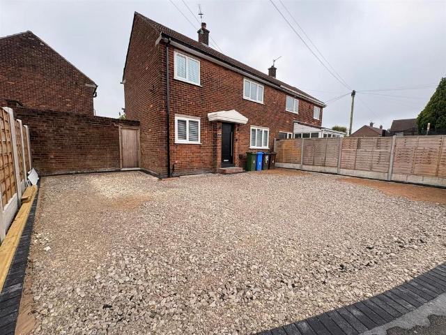 3 bedroom semi detached house for sale