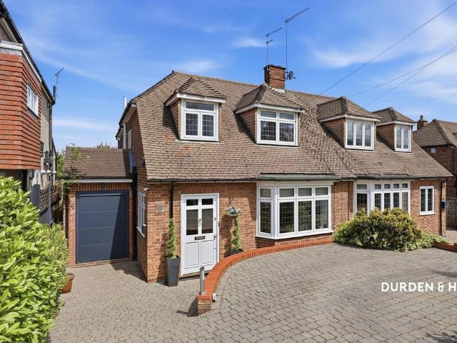 3 bedroom semi detached house for sale