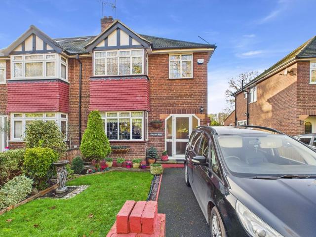 3 bedroom semi detached house for sale