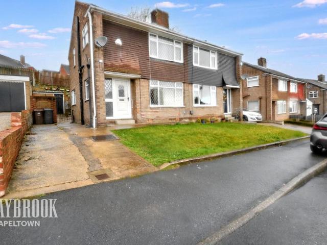 3 bedroom semi detached house for sale