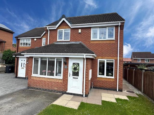 3 bedroom semi detached house for sale