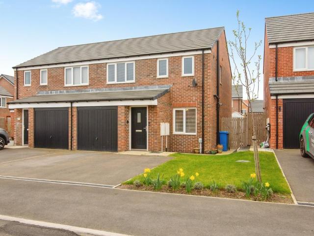 3 bedroom semi detached house for sale