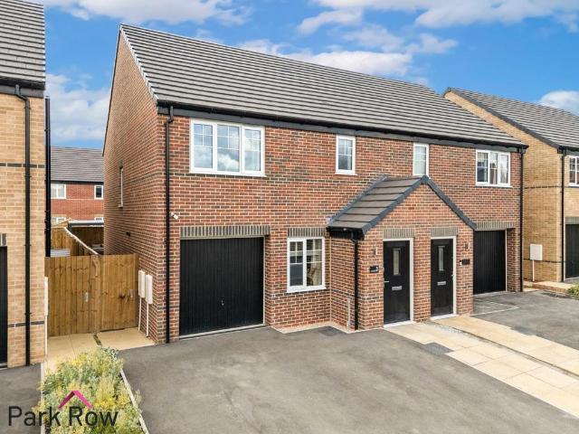 3 bedroom semi detached house for sale