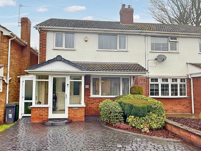 3 bedroom semi detached house for sale