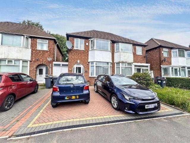 3 bedroom semi detached house for sale