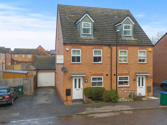 3 bedroom semi detached house for sale