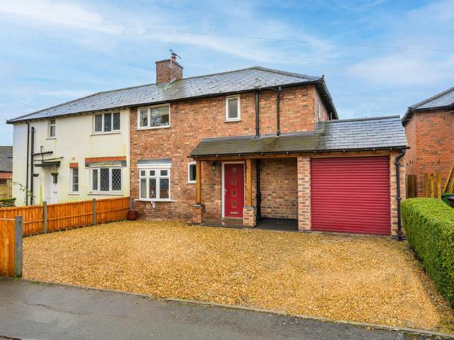 3 bedroom semi detached house for sale