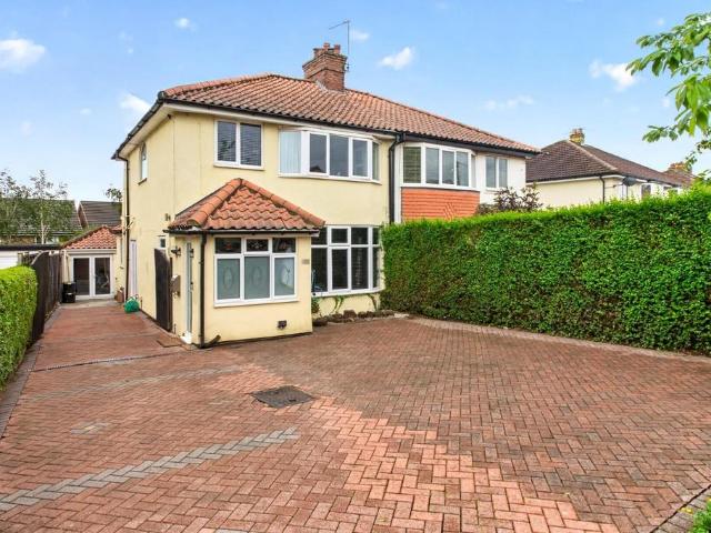 3 bedroom semi detached house for sale
