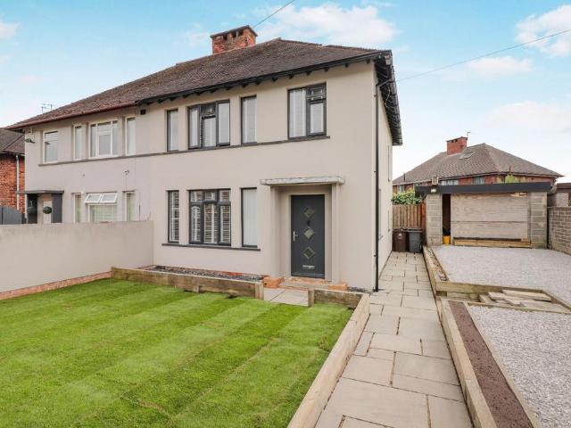3 bedroom semi detached house for sale