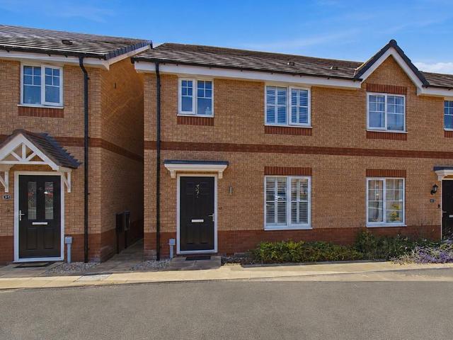 3 bedroom semi detached house for sale