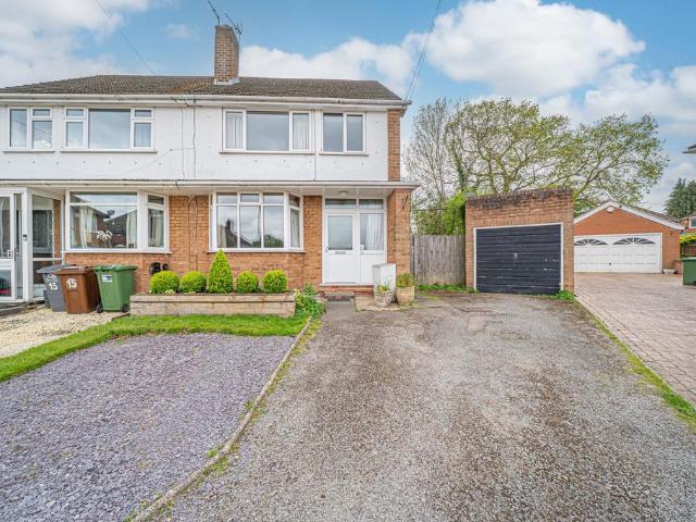 3 bedroom semi detached house for sale
