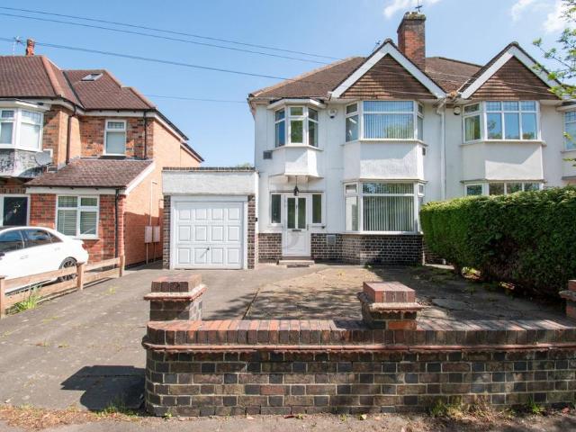 3 bedroom semi detached house for sale