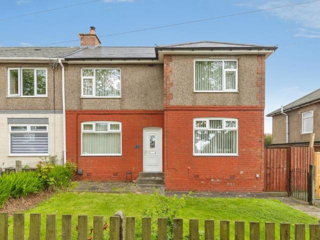 3 bedroom semi detached house for sale