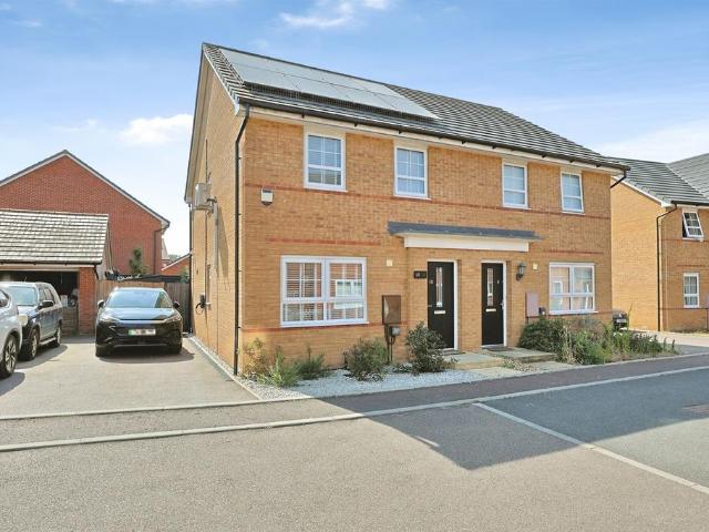 3 bedroom semi detached house for sale